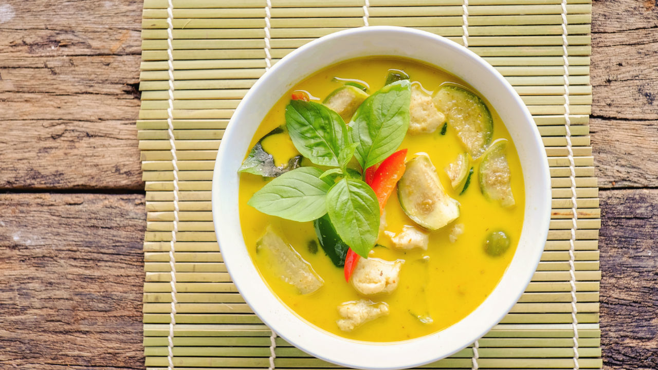 Thai Green Curry Fish Soup with Spiralised Vegetables | Ireland AM