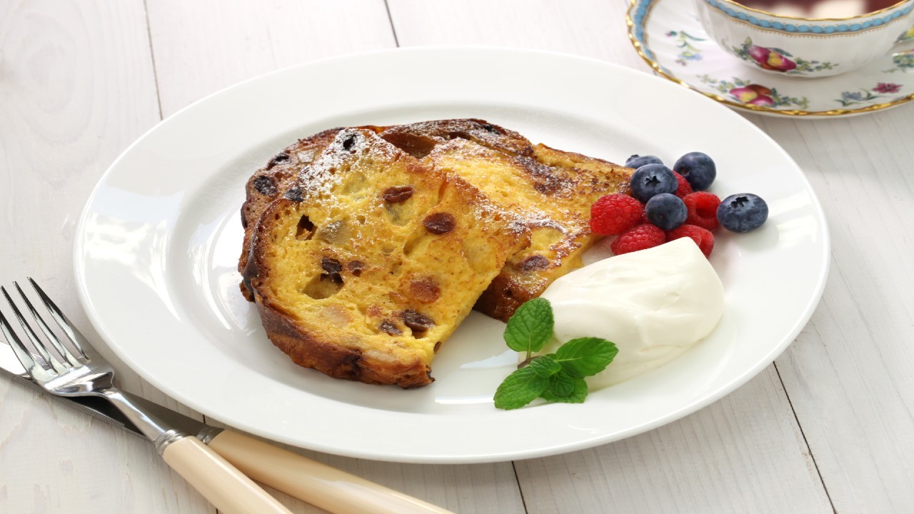 Cinnamon and Raisin French Toast | Ireland AM
